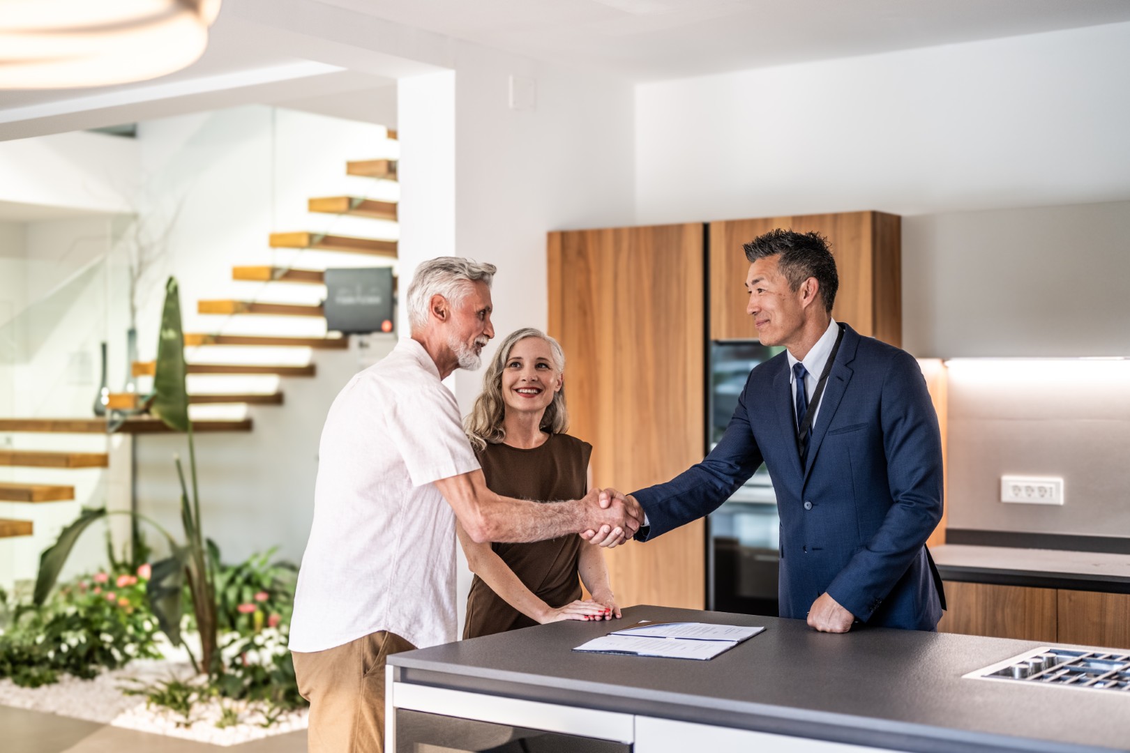 REAL ESTATE – AGENT SERVICES. - AQUAD Property Services